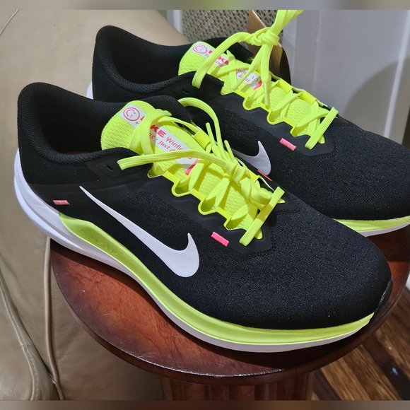 Nike | Shoes | Nike Wind Flow | Poshmark